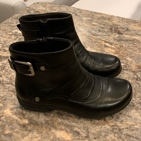 Clarks | Shoes | Clarks Black Boots | Poshmark